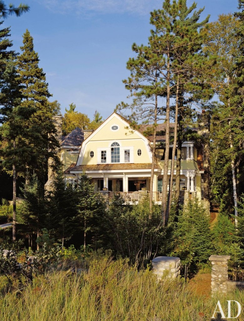 Home Tour: Summer Spirit Lake Michigan Cottage – BetterDecoratingBible