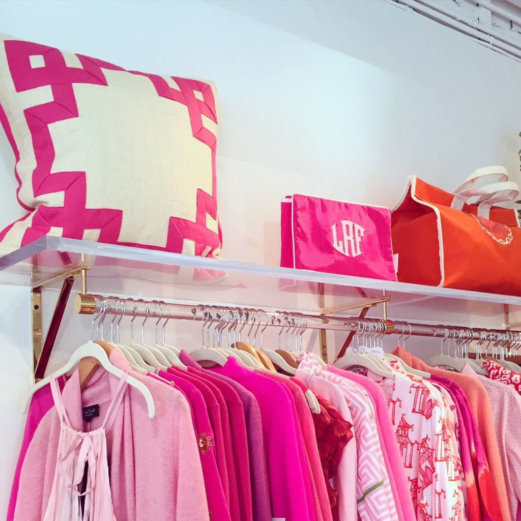 A Designer Trick Revealed: Here’s Why We Love Using Lucite Furniture ...